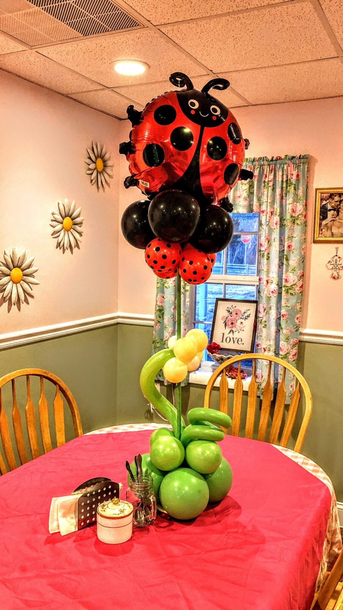 Balloon Centerpieces - NJ Balloon Decorator